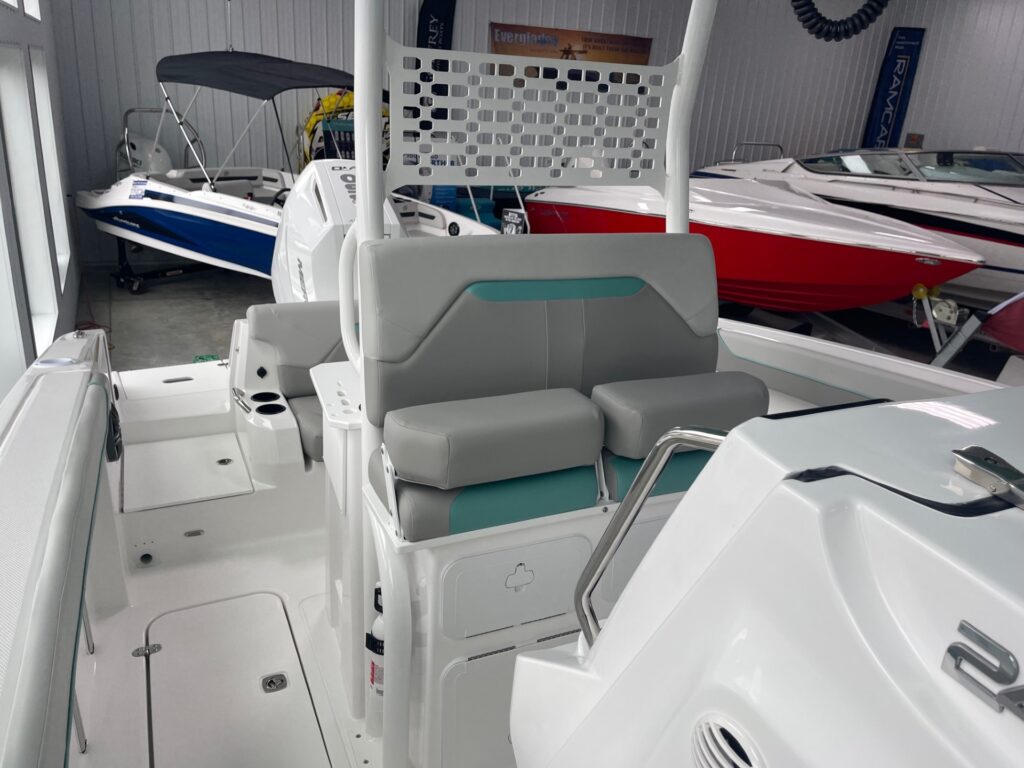 2026 Hurricane 24 Center Console - Marine Tech Concepts