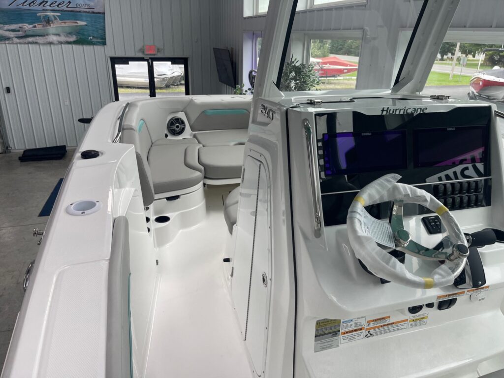 2026 Hurricane 24 Center Console - Marine Tech Concepts